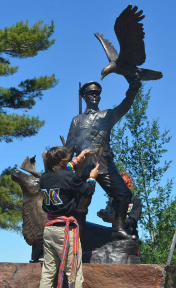 MNO citizen performs smudging ceremony - Métis Nation of Ontario
